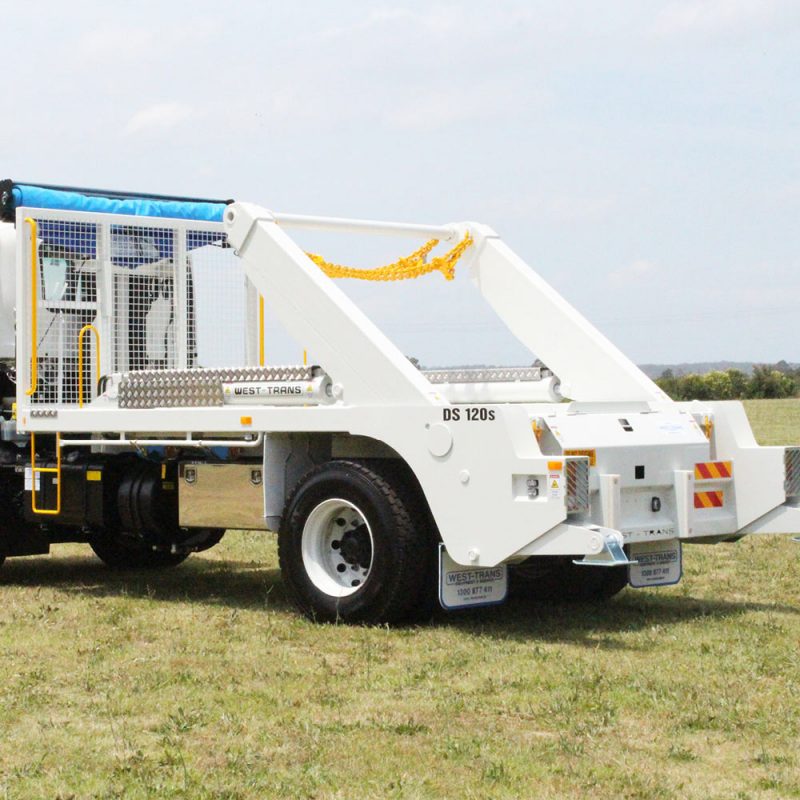 DS 120s-P Skip Loader | West-Trans Equipment