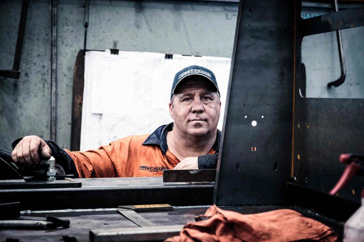 West-Trans Equipment: Skip Loaders, Hooklifts & Tarping Systems