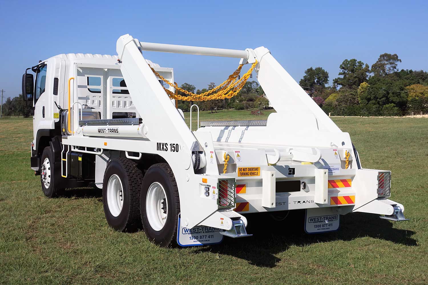 Skip Loaders - Buy Skip Loader Trucks | West-Trans Equipment